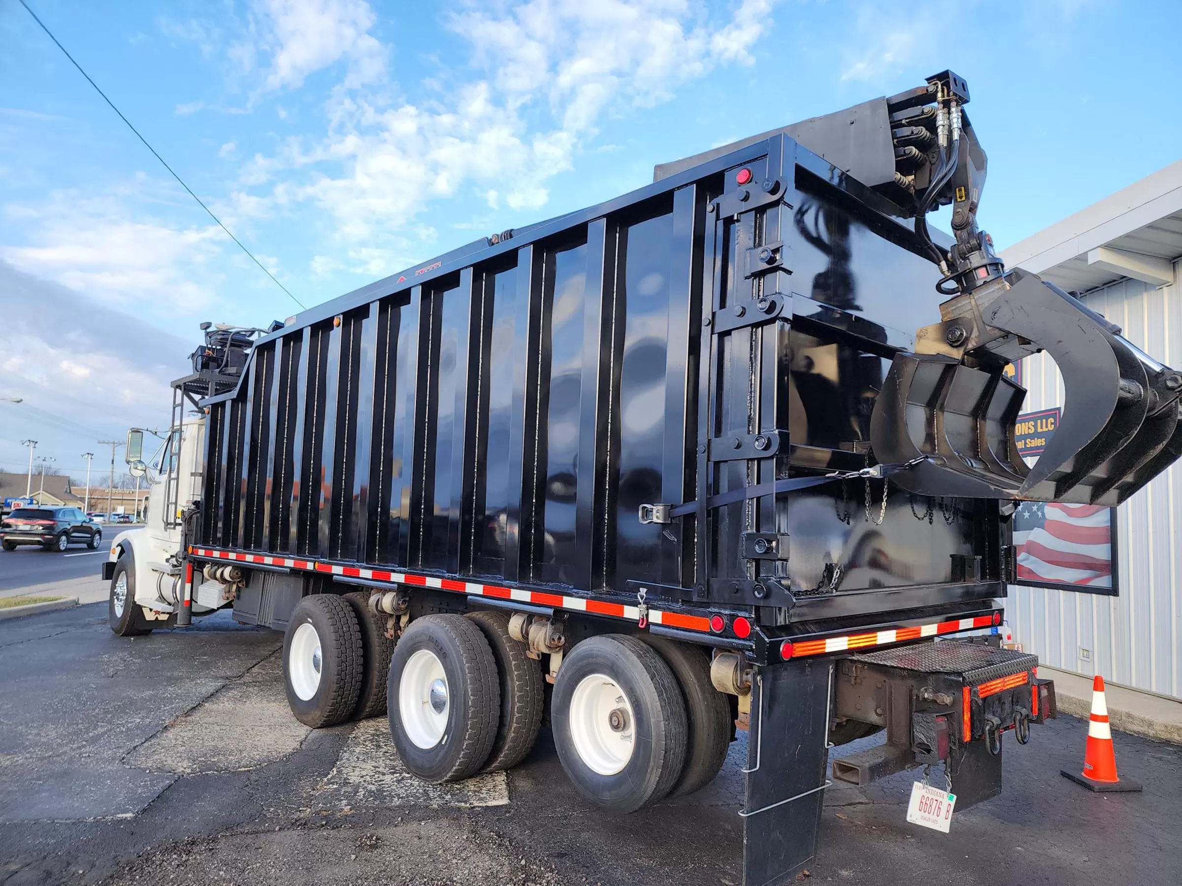 Custom Built Haul Boxes | Truck Crane Solutions | Indiana