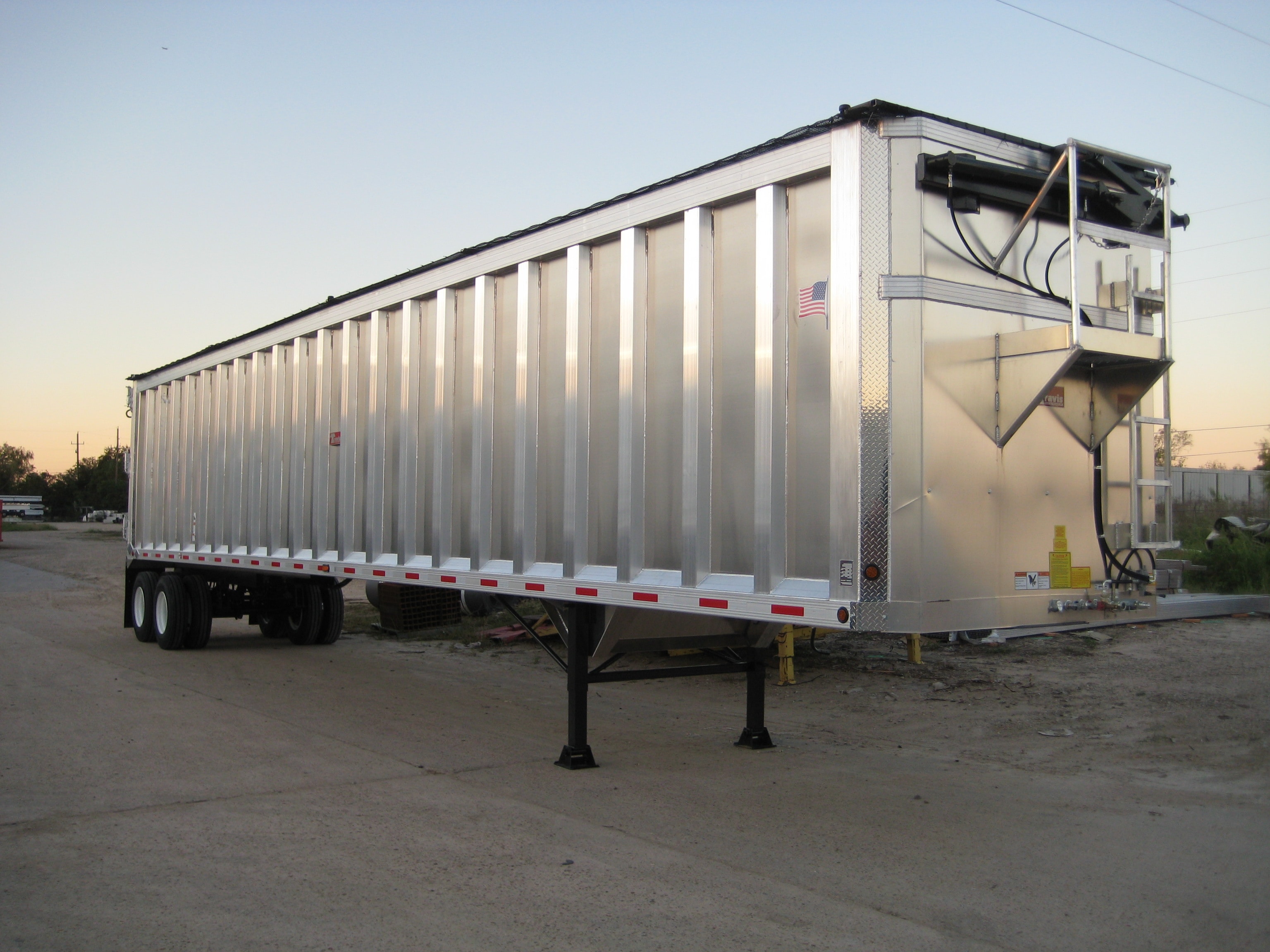 Transfer Trailers Classic | Travis Trailers | Aluminum Trailers