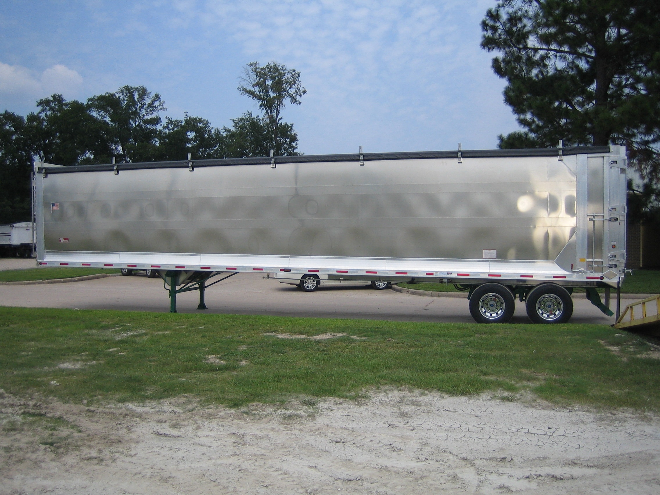 Transfer Trailer Aero-lite® | Travis Trailers | Aluminum Trailers