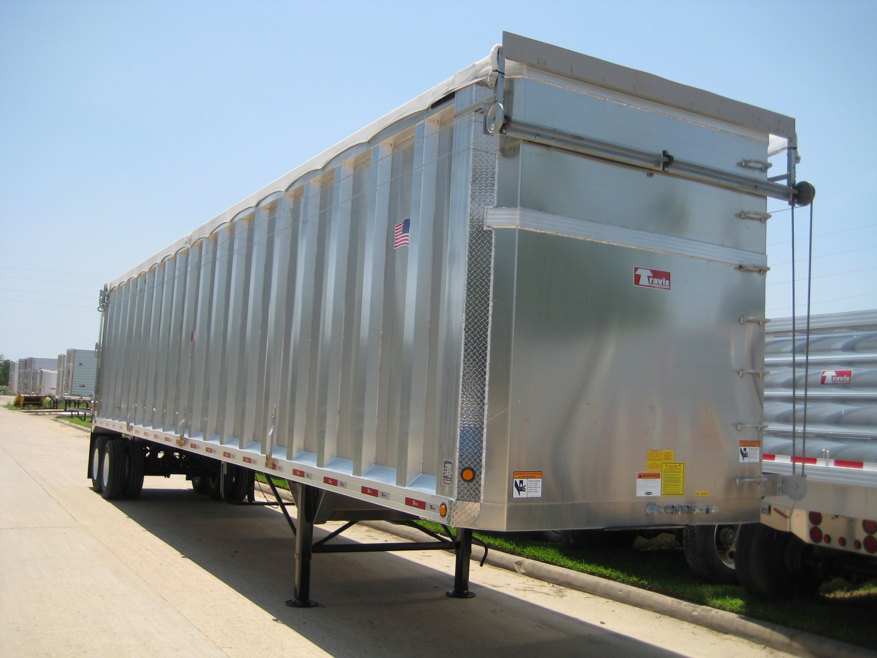 Transfer Trailers Classic | Travis Trailers | Aluminum Trailers