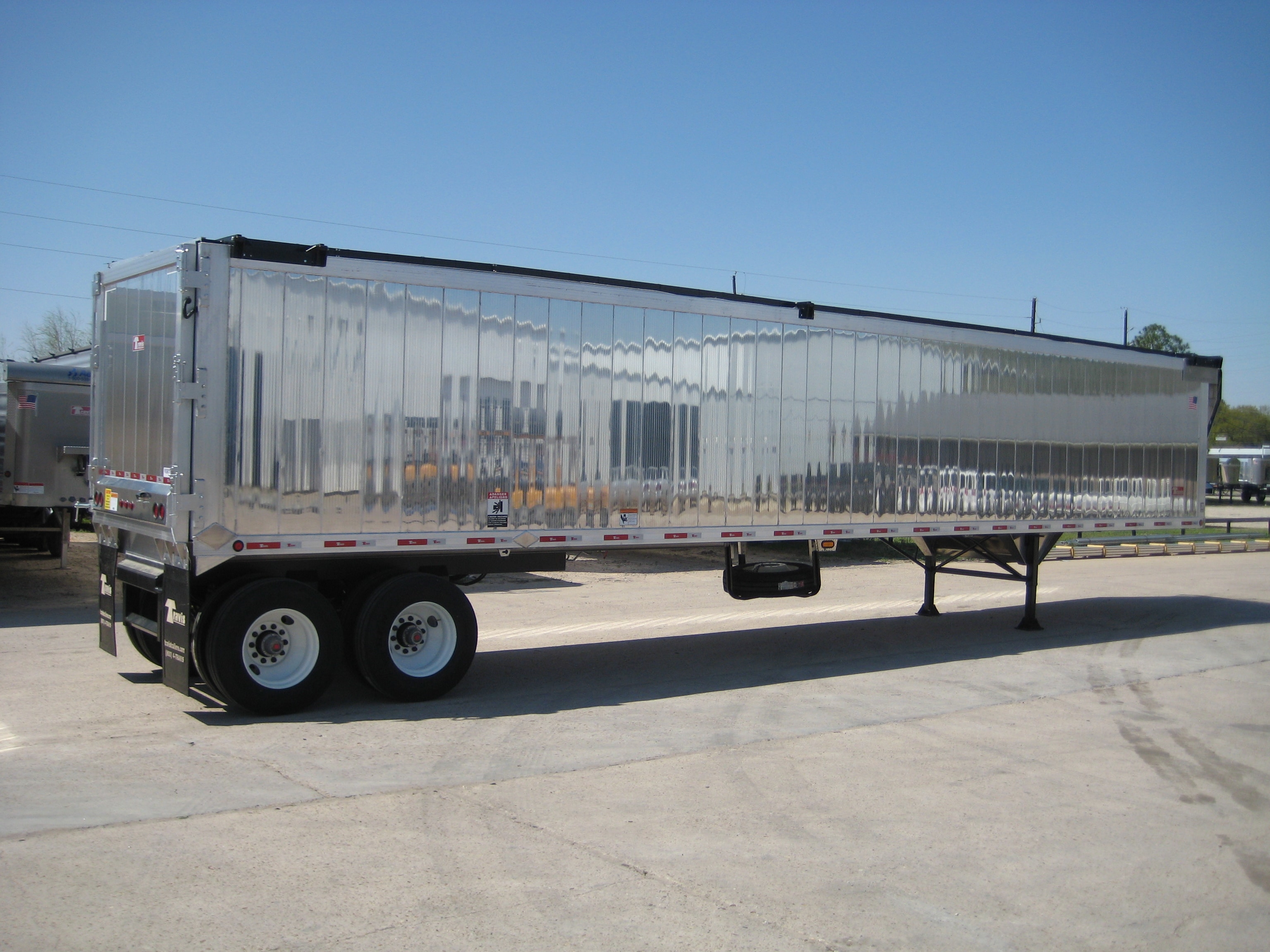 Transfer Trailers Vertex | Travis Trailers | Aluminum Trailers