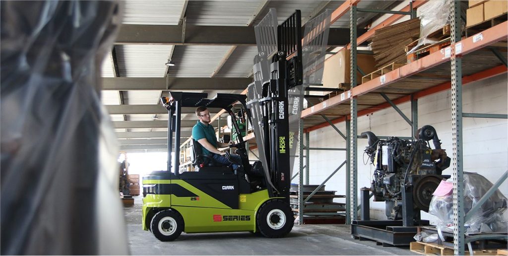 CLARK SE25-SE35 S-Series Electric Forklift