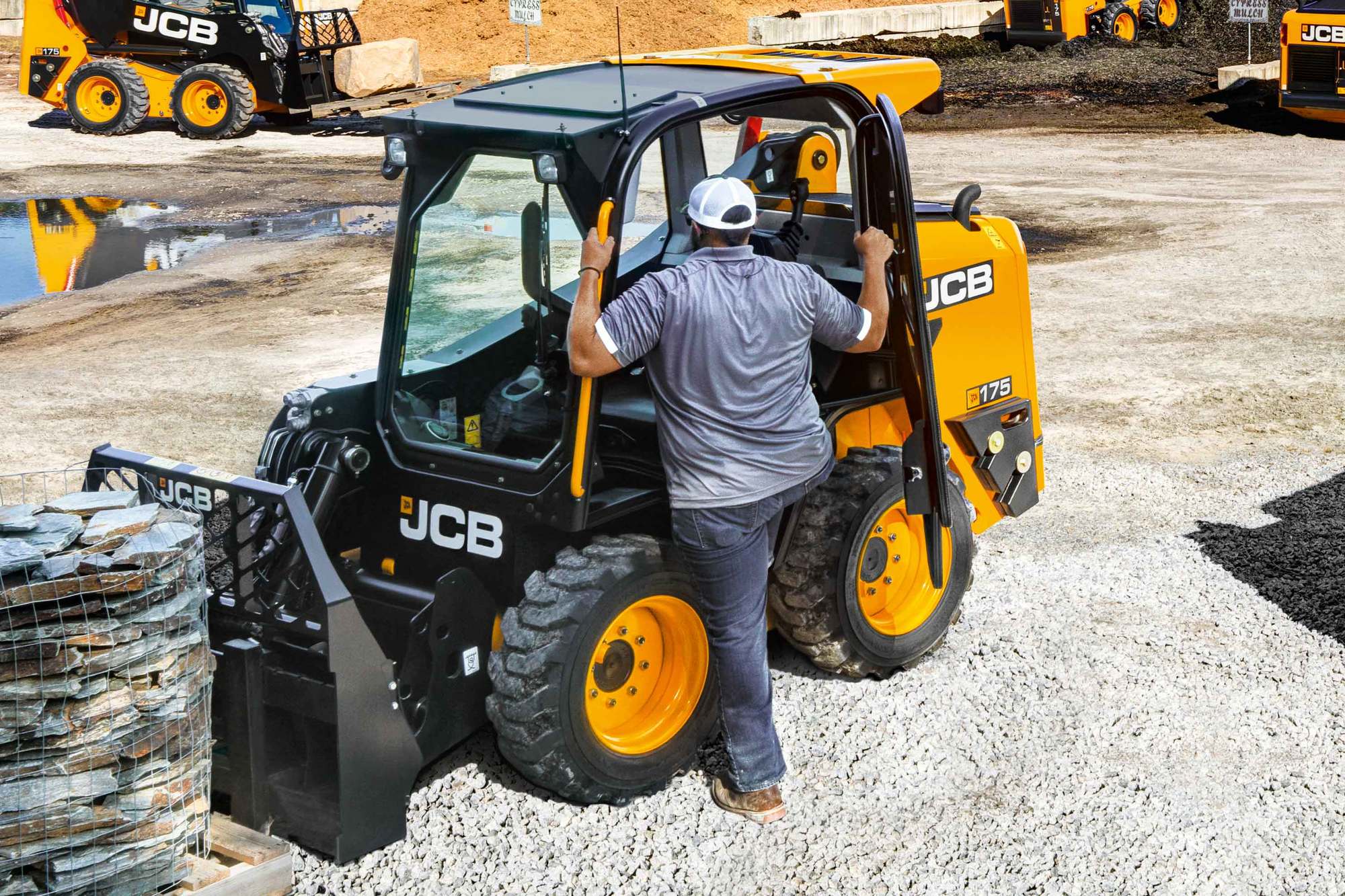 JCB SKID STEERS COMPARED TO COMPETITOR