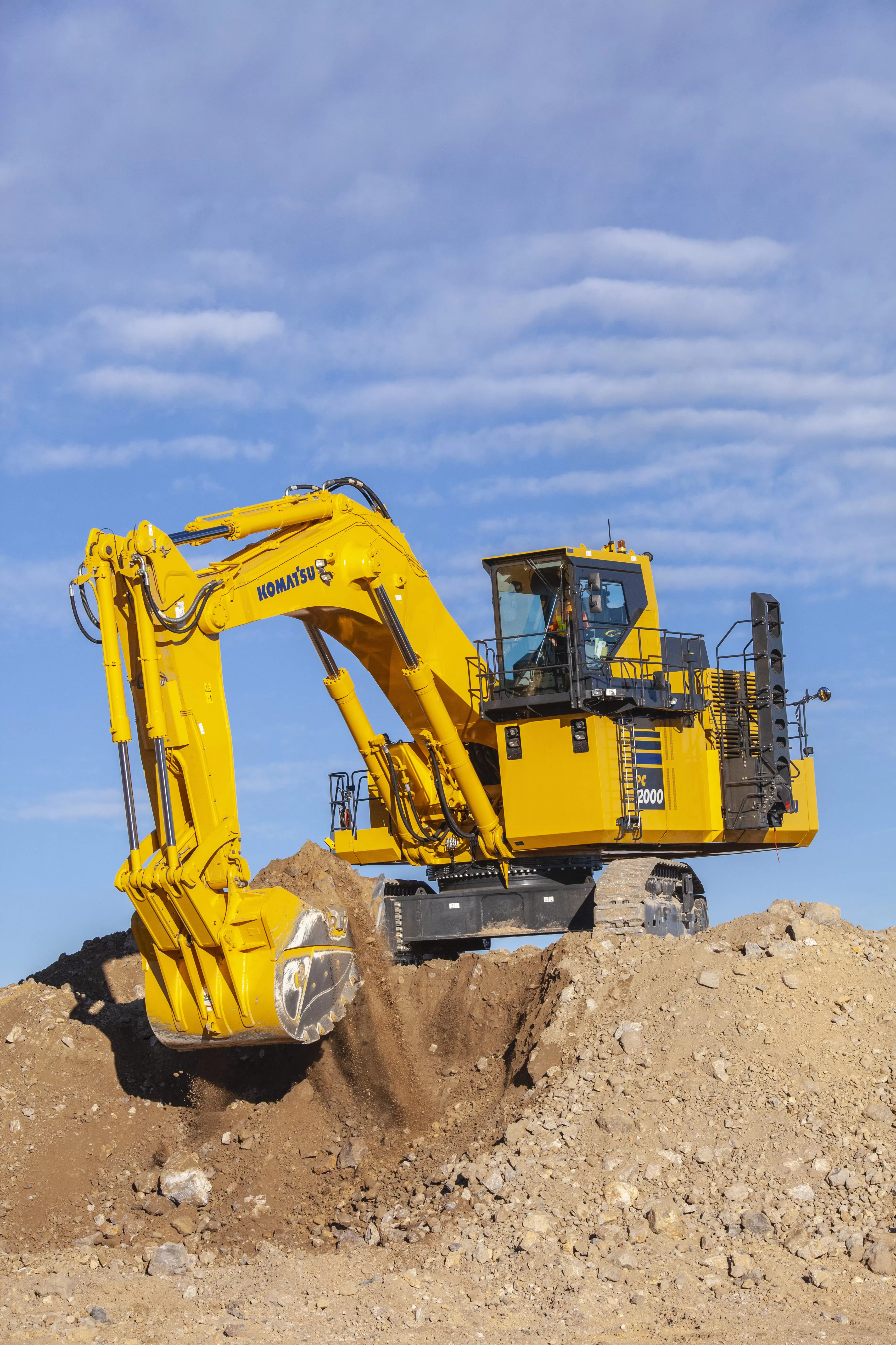 Komatsu PC2000-11