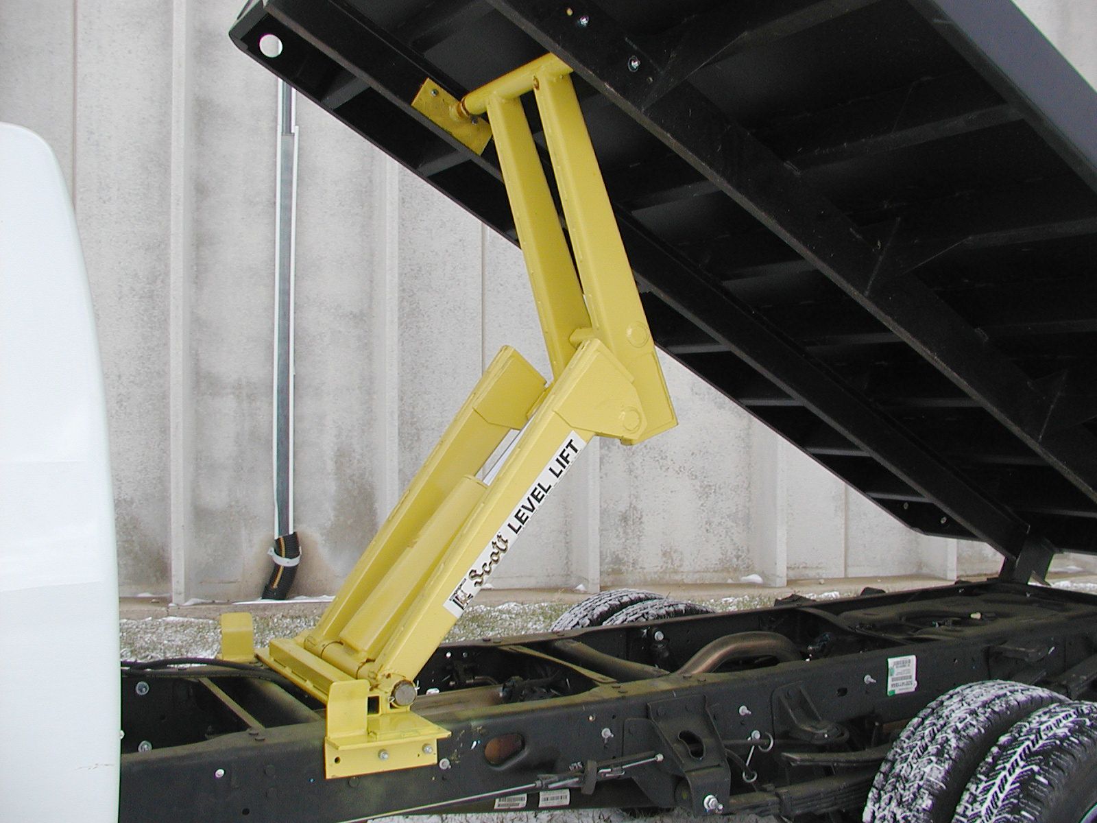 Custom Box Trucks & Truck Bodies in NY, NJ, and CN| Capo Brothers